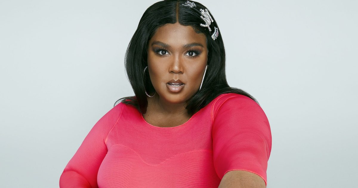 Lizzo lanceert haar eigen shapewear-lijn - Vogue NL