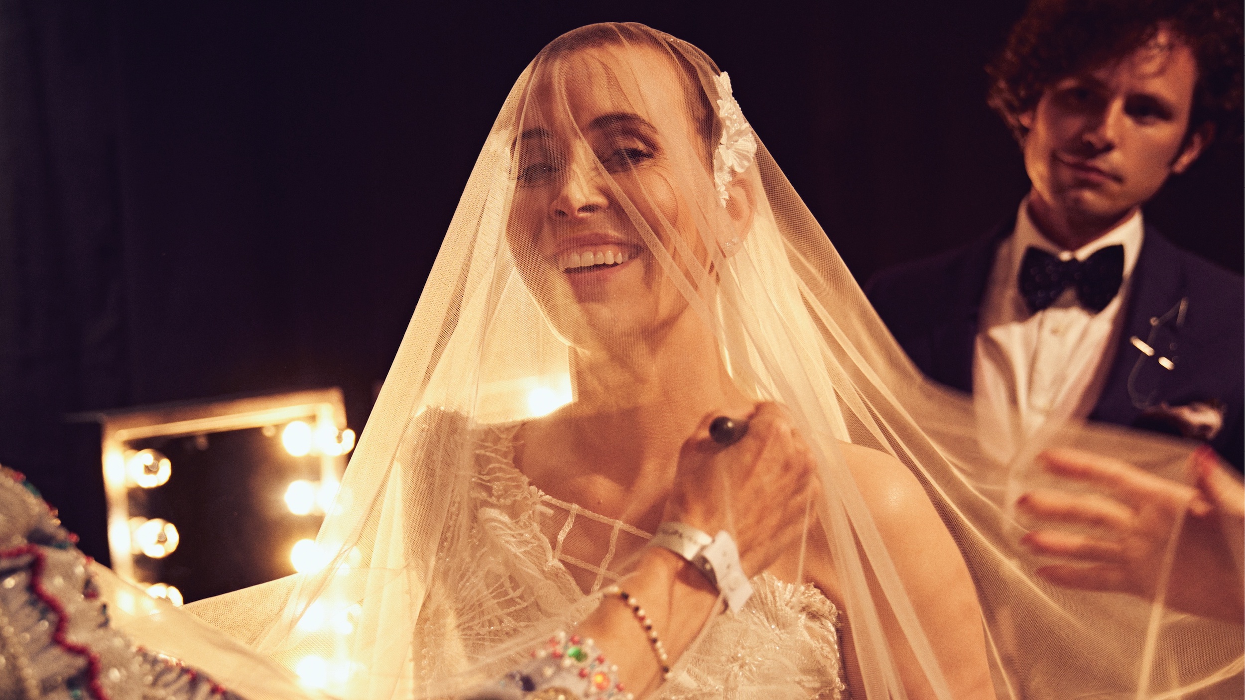 Video: achter de schermen bij Anouk en Dominique's bruiloft - Vogue NL