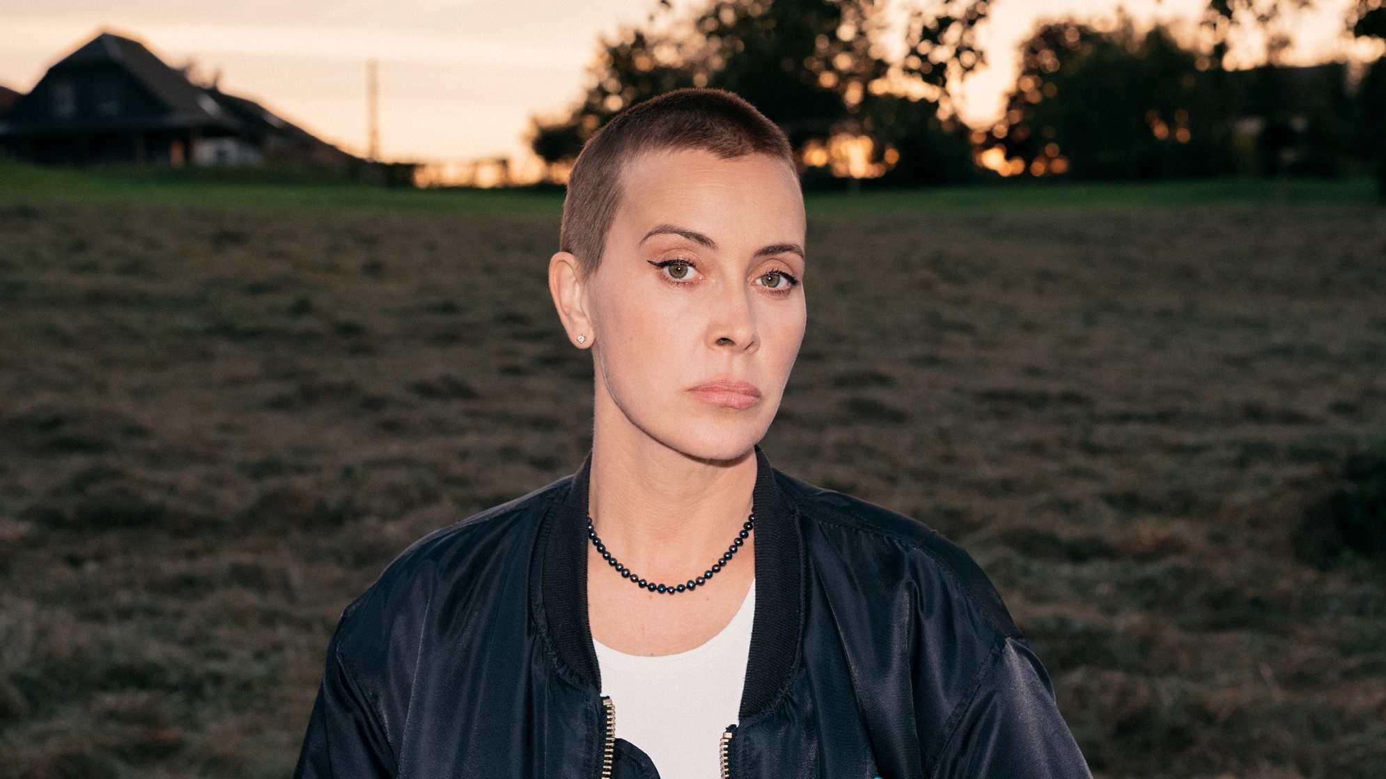 Wat je wilt weten over de bruiloft van Anouk op het Malieveld - Vogue NL