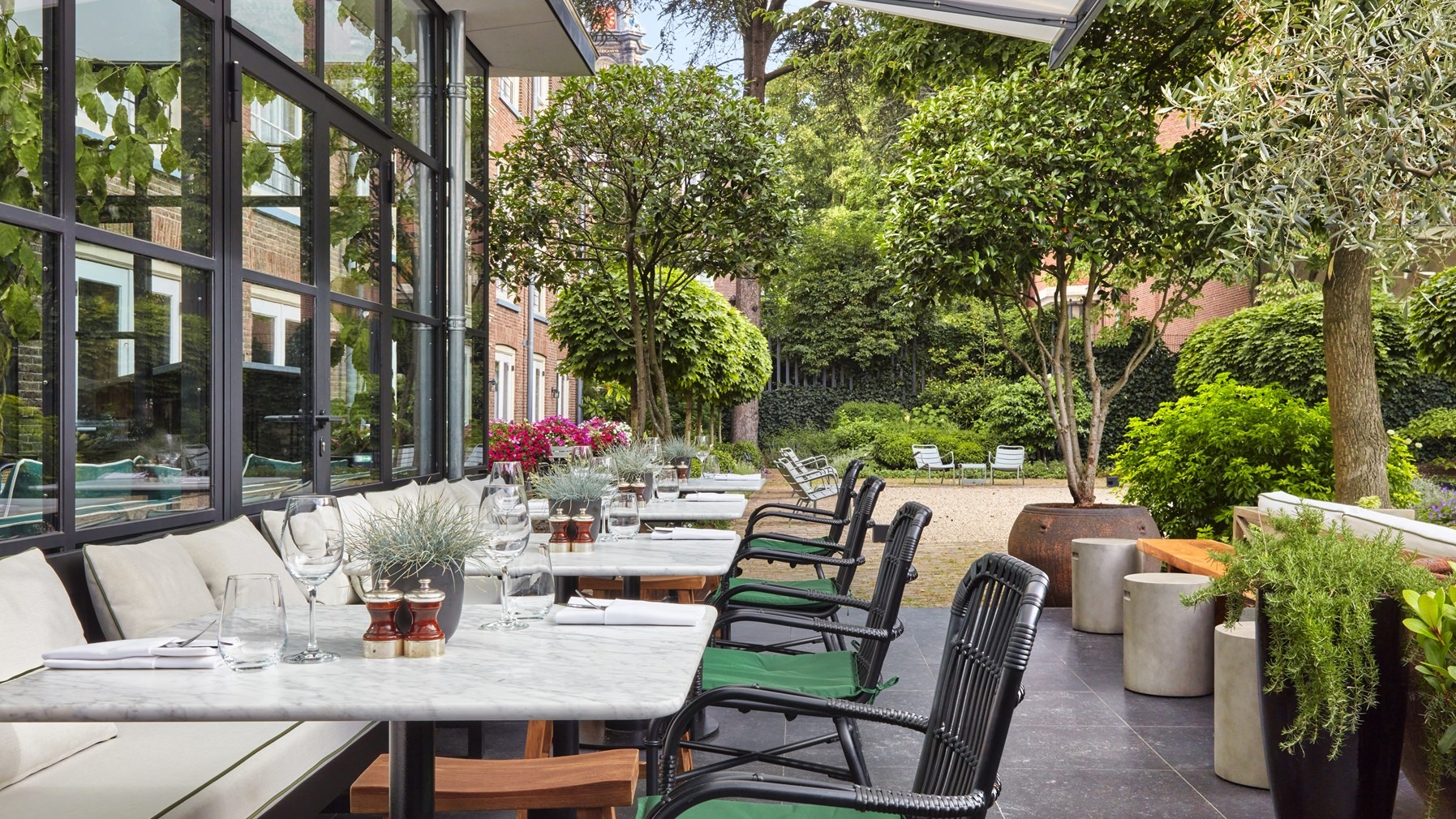 Dit zijn de 9 leukste terrassen in Amsterdam