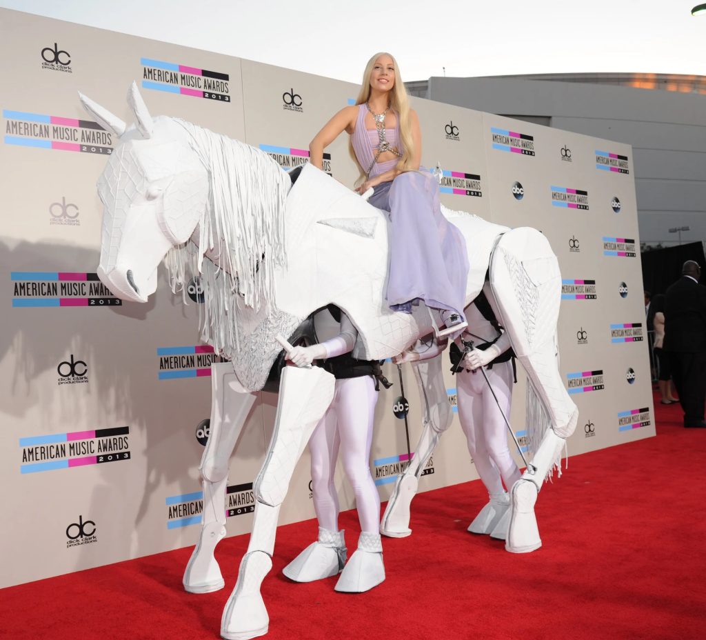 37 outfits van Lady Gaga als dé ultieme fashion shapeshifter