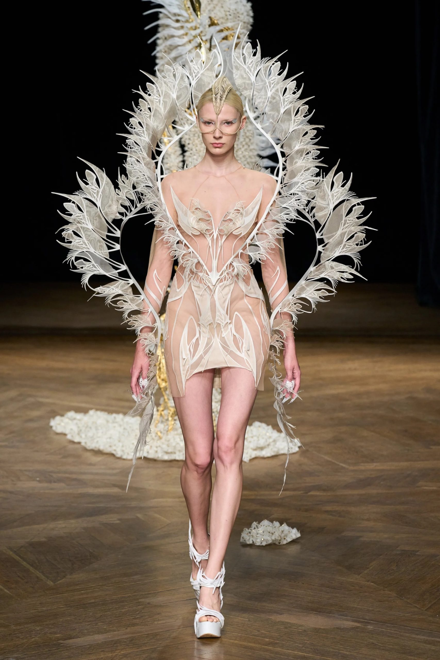 Interview met Iris van Herpen in Vogue september 2022 - Vogue NL