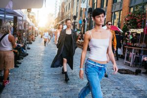 Backstage bij Vogue World: bekijk hier alle foto's - Vogue.nl