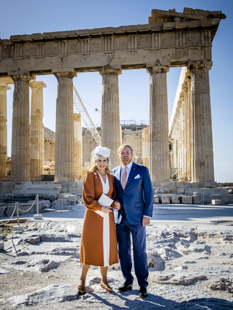 Máxima draagt Grieks label tijdens staatsbezoek aan Griekenland