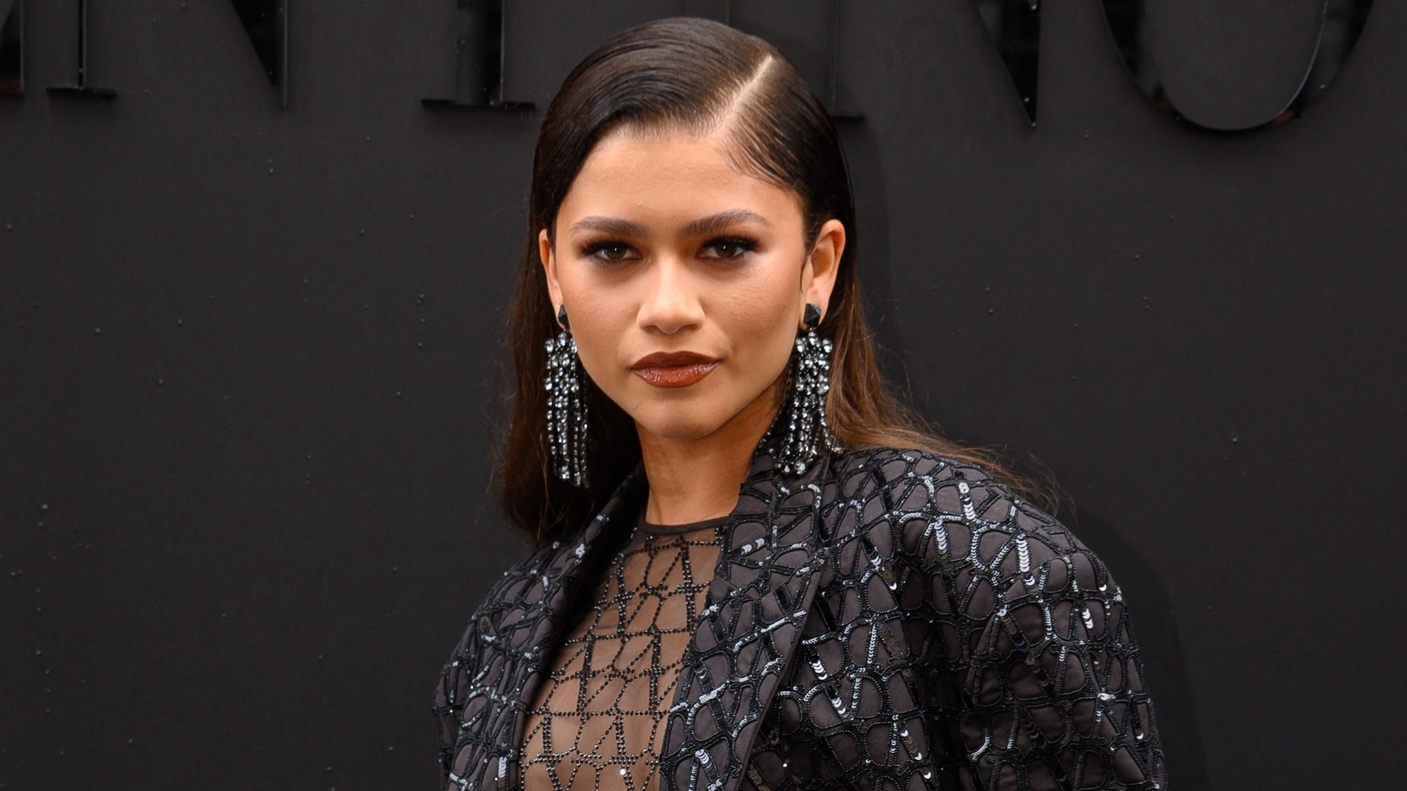 Zendaya zet schaar in lange lokken en gaat voor een frisse bob
