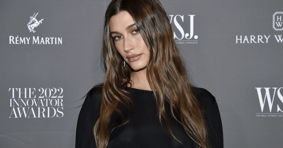 Blush nails: de nieuwe manicuretrend waar Hailey Bieber dol op is