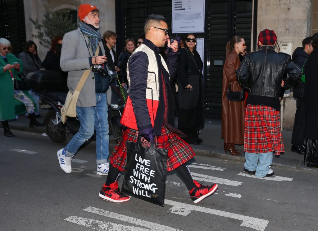 De midi-rok trend: 5 tips om deze nieuwe stijl te 'rocken'