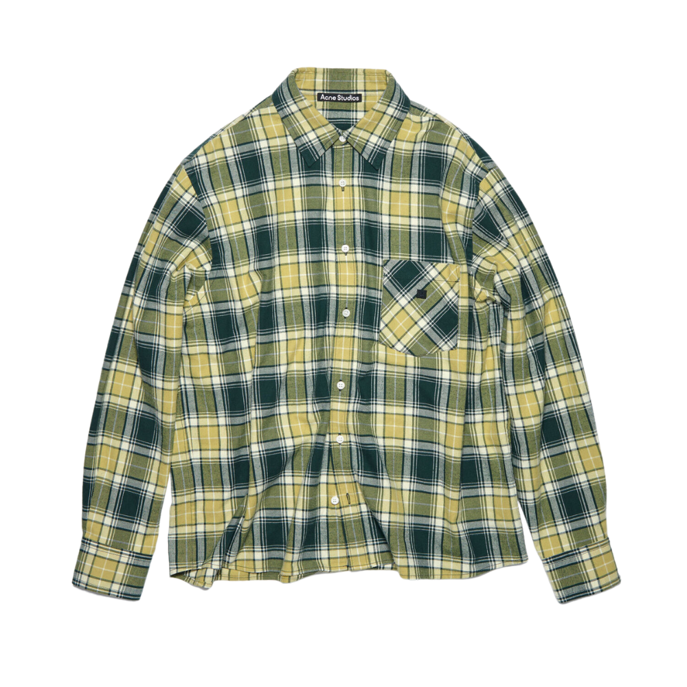 Waarom je de geruite blouse in je kast wil hebben hangen