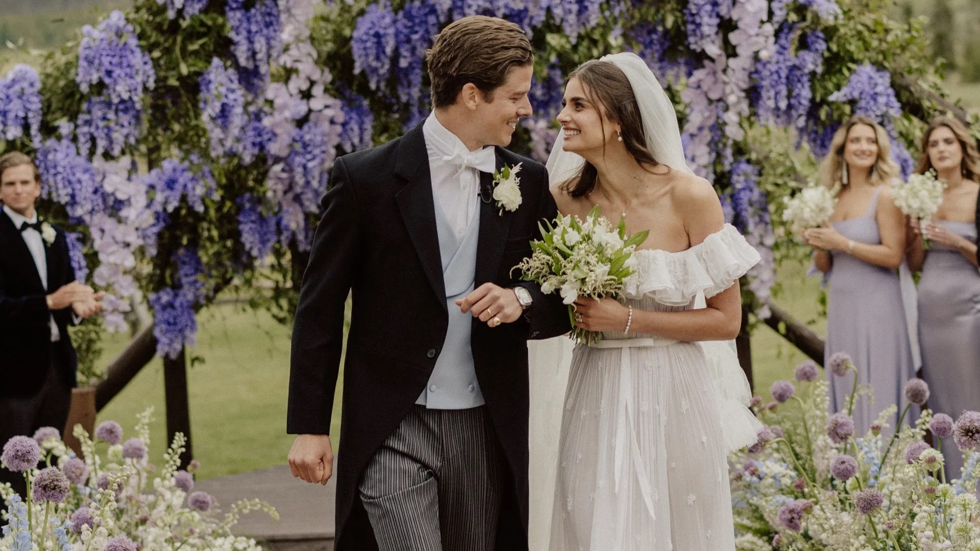 Bruiloft Taylor Hill in foto's: het model trouwde in Colorado