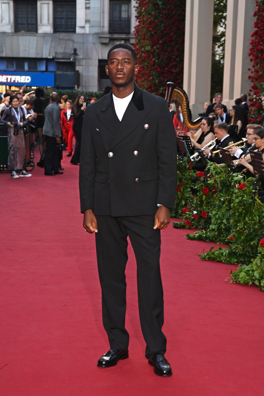 Vogue World London 2023: de mooiste looks op de rode loper