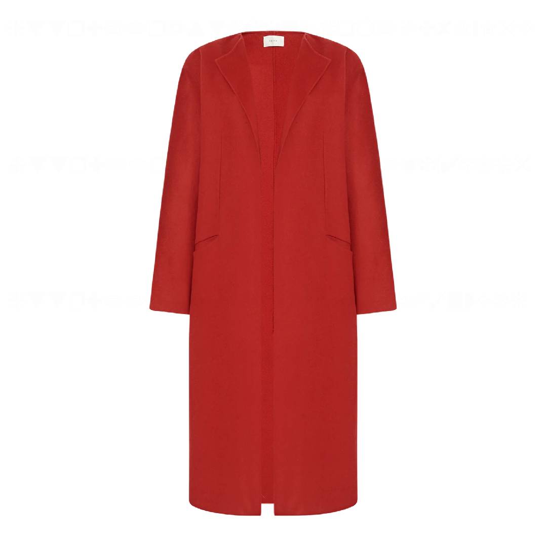 Jennifer Lawrence geeft inspiratie voor de feestdagen in rode jas