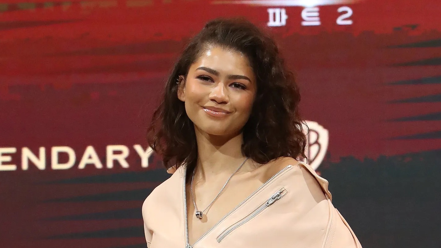 Zendaya en Timothée Chalamet matchen in leren jumpsuits