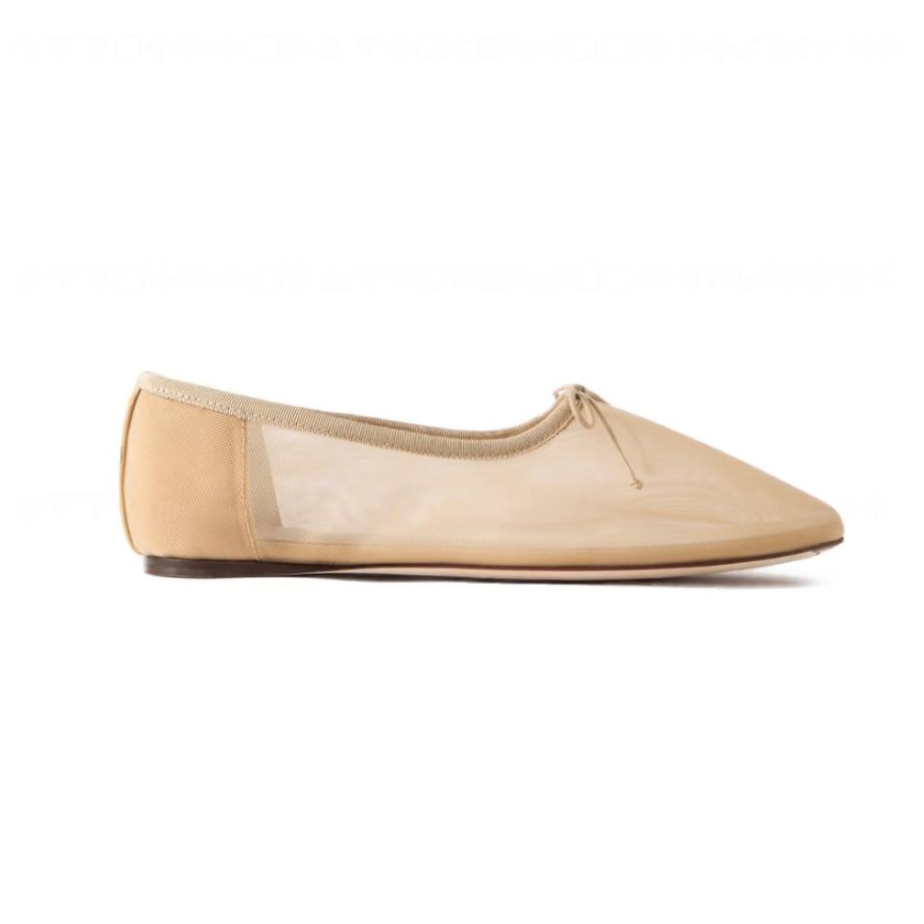 Mesh ballerina's veroveren deze zomer het straatbeeld