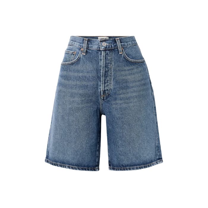 Dit zijn onze favoriete jorts, de denim broek met awkward lengte