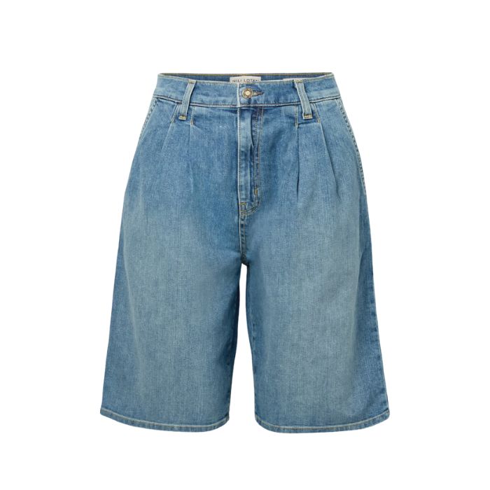 Dit zijn onze favoriete jorts, de denim broek met awkward lengte
