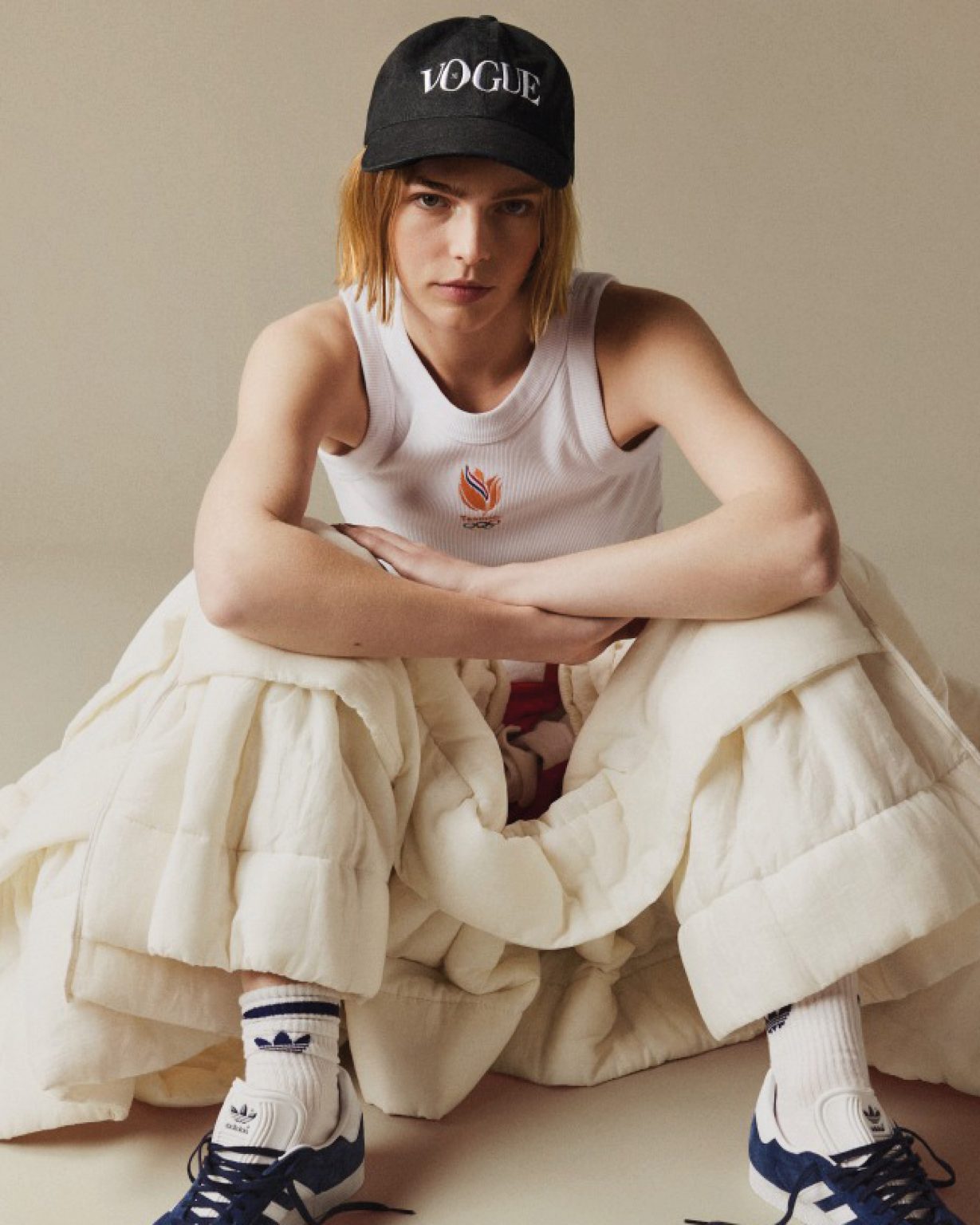 Dit is Vogue juli/augustus 2024 met exclusieve Vogue-pet cadeau