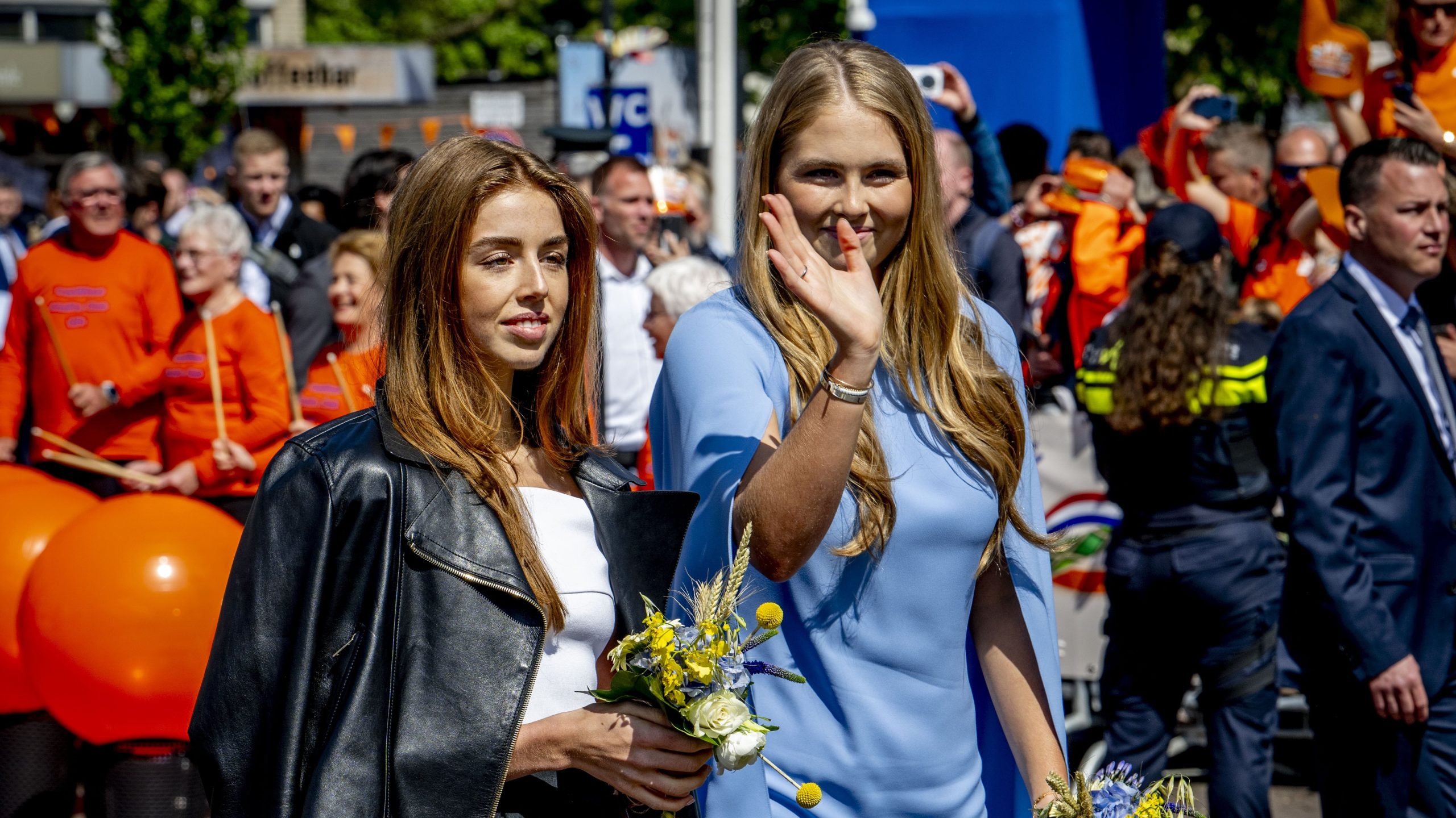 Hier shop je de Koningsdag-looks van prinsessen Amalia en Alexia