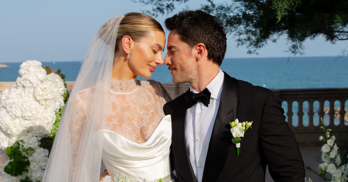 De bruiloft van Bregje Heinen en Michael Trevino in Spanje