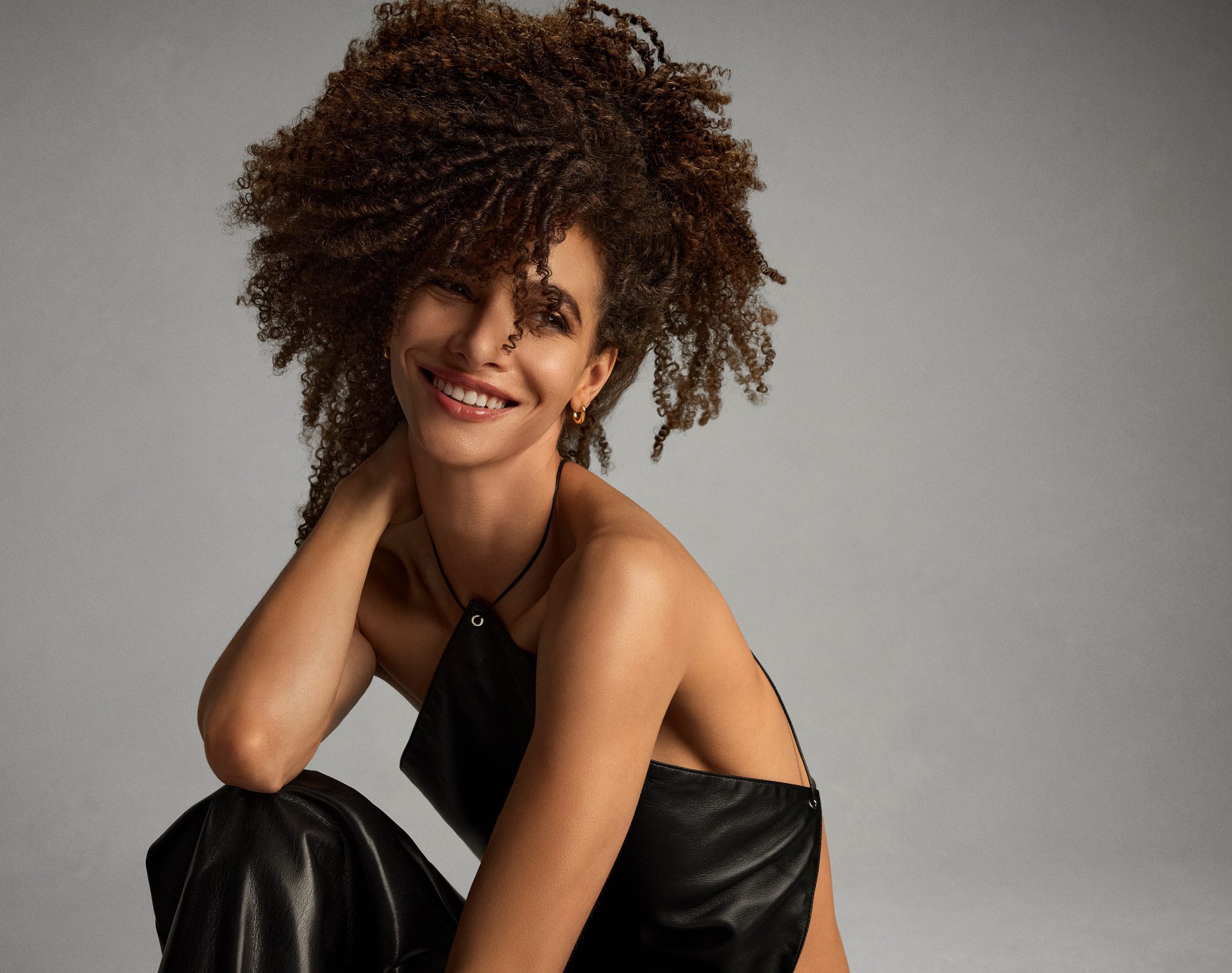 Mexicanas cachondas met at the in-call location and was met