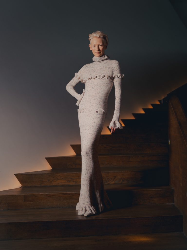 Tilda Swinton over haar tentoonstelling 'Ongoing' in Amsterdam